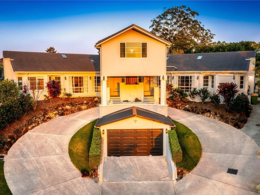 Resort-style Ashmore house rewrites the rule book