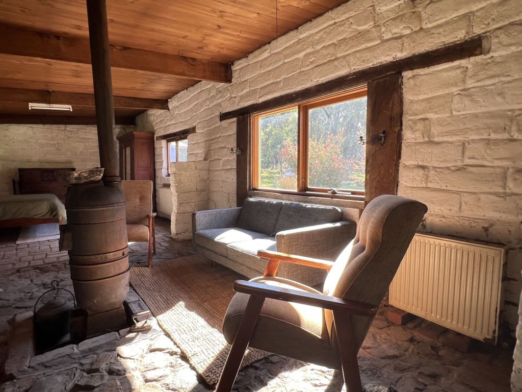 Rustic one-room mud brick shack on 17 hectares in Victoria's Macedon ...