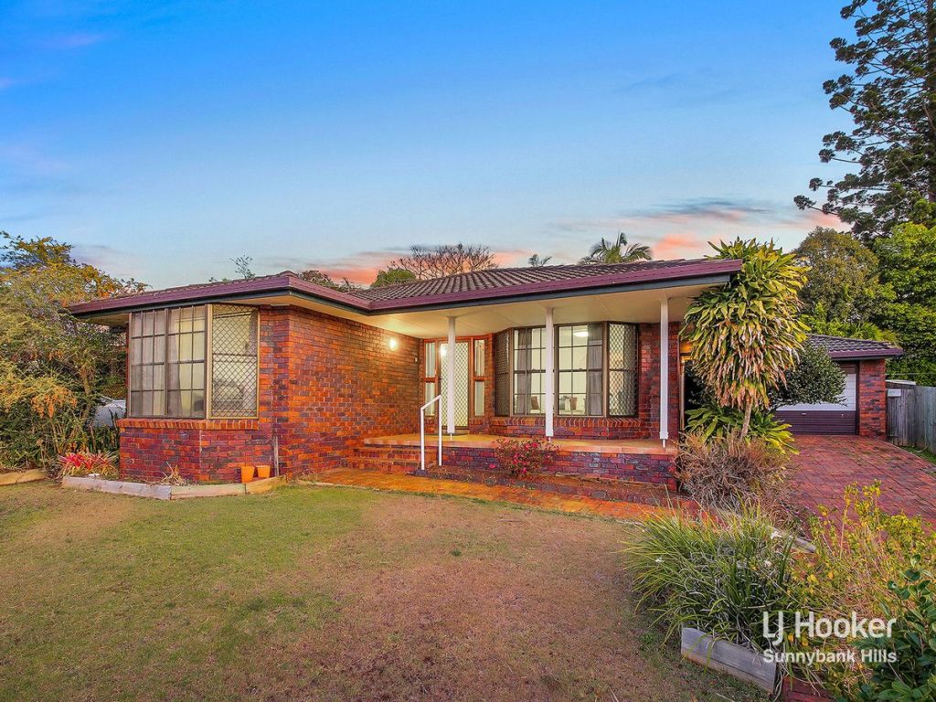 Brisbane's 1980s houses: Why these brick, tile and vinyl boxes are back ...