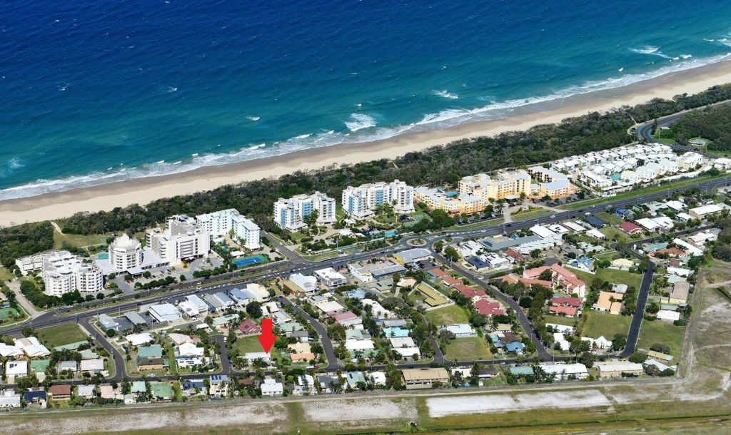 South East Queensland rents rise, pushing tenants back from the beach ...