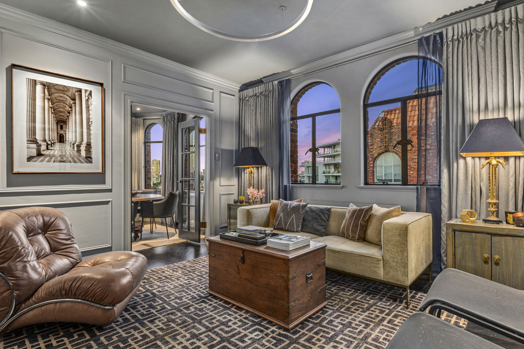 Elizabeth Bay's seminal art deco building Birtley Towers' top floor ...