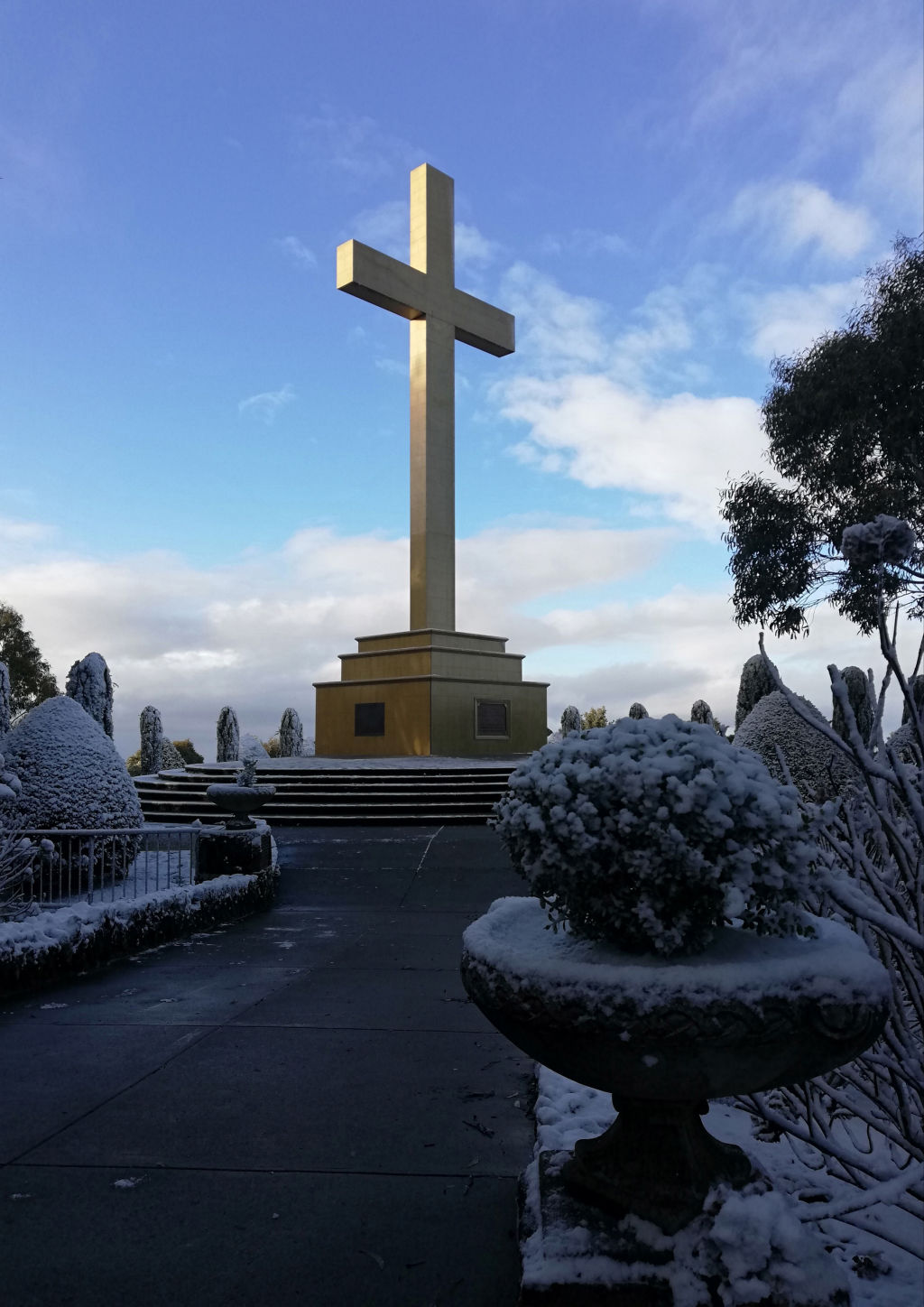 Melbourne's coldest suburbs are those furthest from the beach