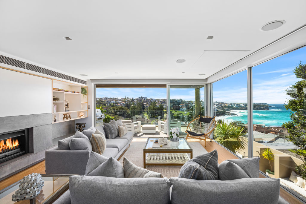 Luxurious Bronte home with unbeatable views heads to auction