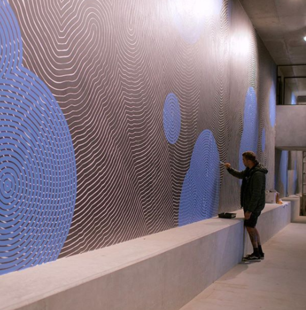 A sneak peek at Chris Hemsworth's brand new Aboriginal mural